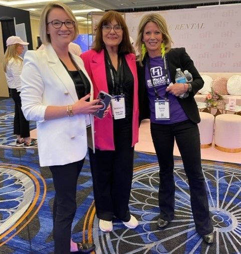 Talk on the Tradeshow Floor: The May Buzz in Las Vegas » Exhibit City News